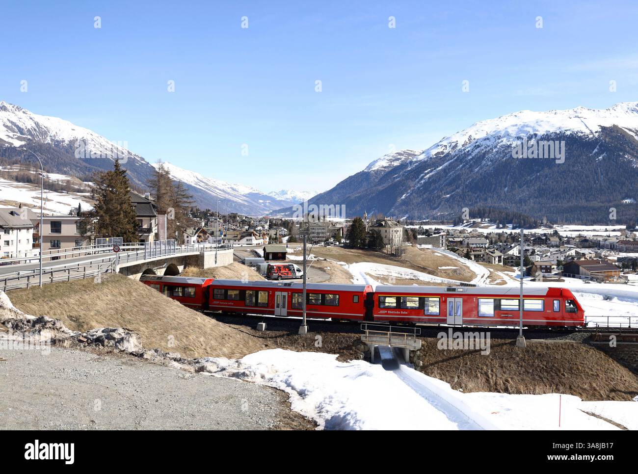 The photo shows the Albula line of the Rhaetian Railway, a private ...