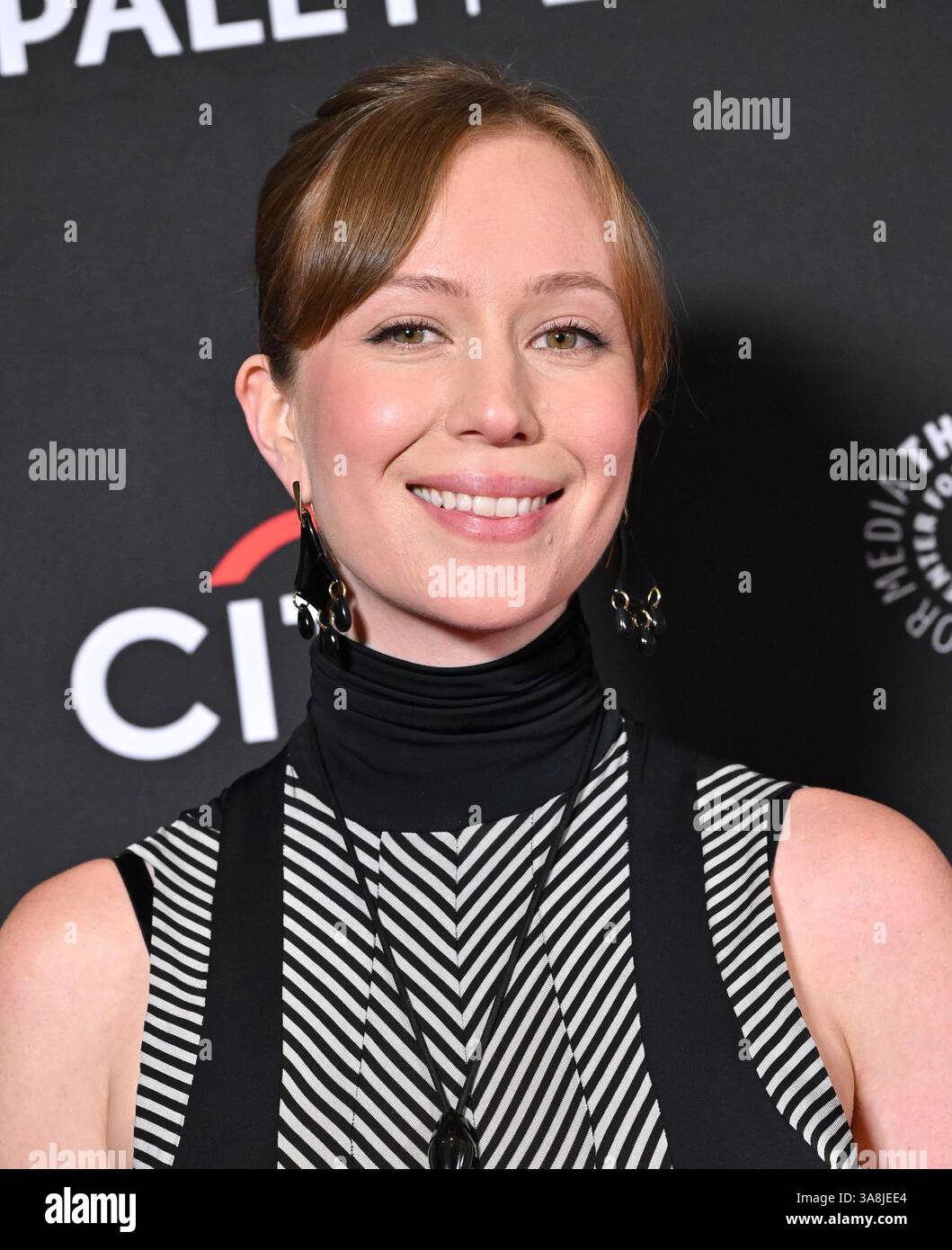 Hollywood, USA. 28th Mar, 2025. Hannah Einbinder arriving to “Hacks ...