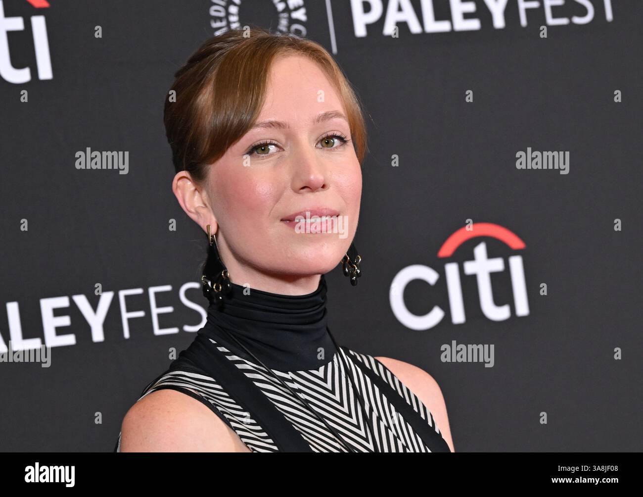 Hollywood, USA. 28th Mar, 2025. Hannah Einbinder arriving to “Hacks ...