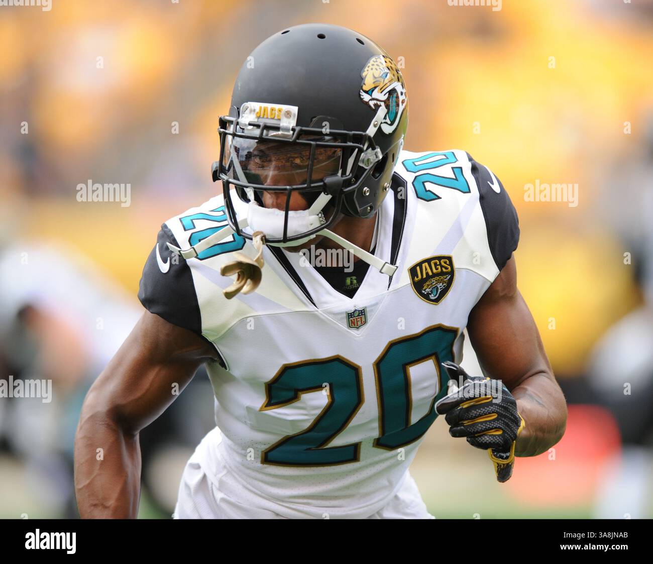 Oct 8th, 2017: Jalen Ramsey #20 during the Pittsburgh Steelers vs ...
