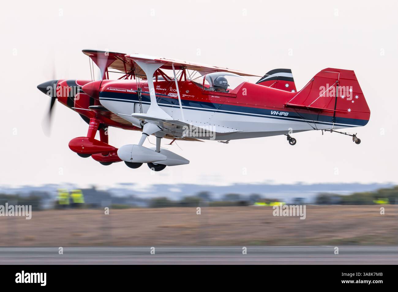 Avalon, Australia. 28th Mar, 2025. Sky Aces Formation Aerobatics Team ...