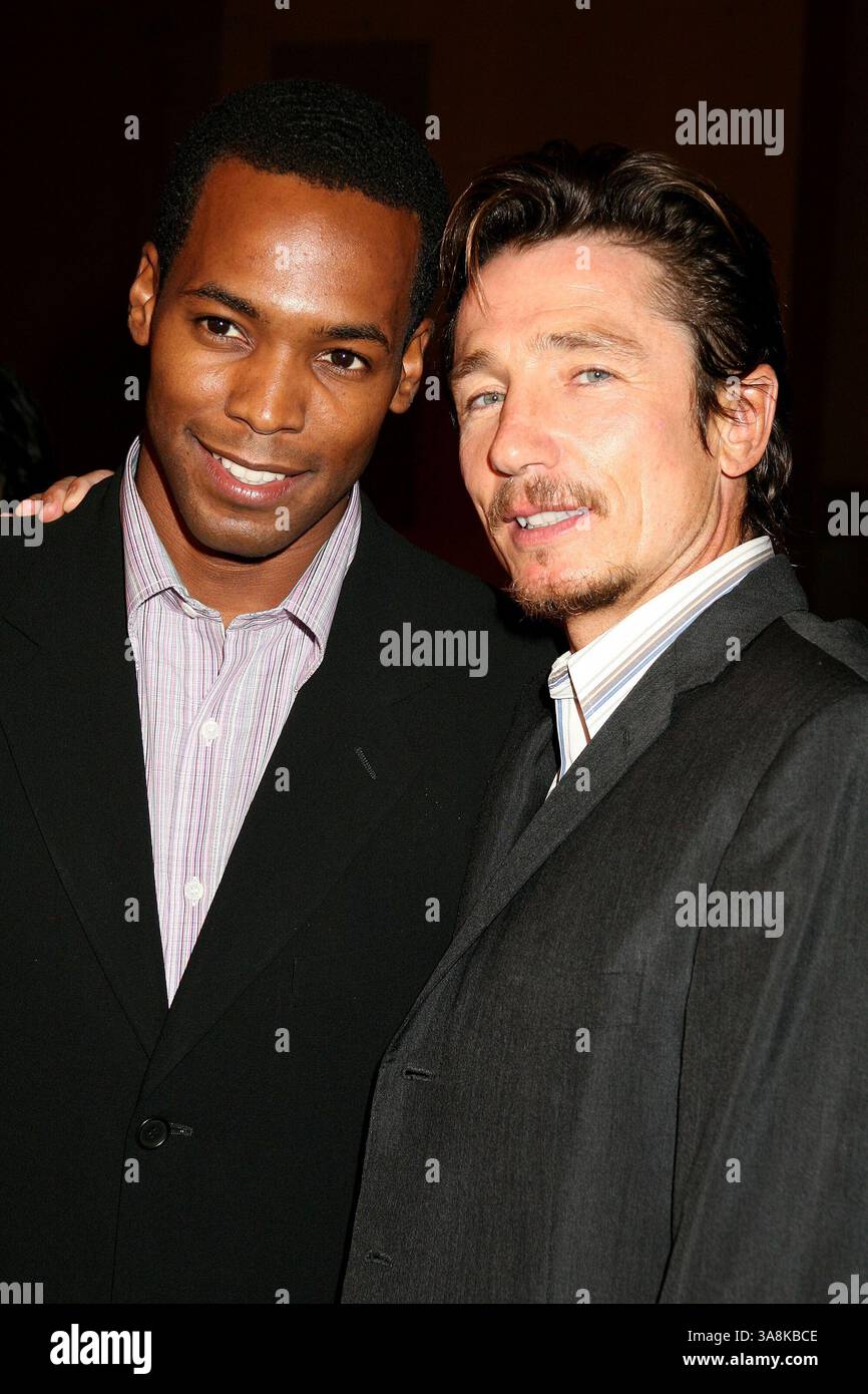 Dominic keating hi-res stock photography and images - Alamy