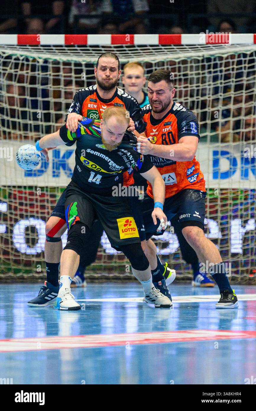 Peter Walz (ThSV Eisenach, #14), Jannik Kohlbacher (Kreislaeufer, Rhein-Neckar Loewen, #80 ...