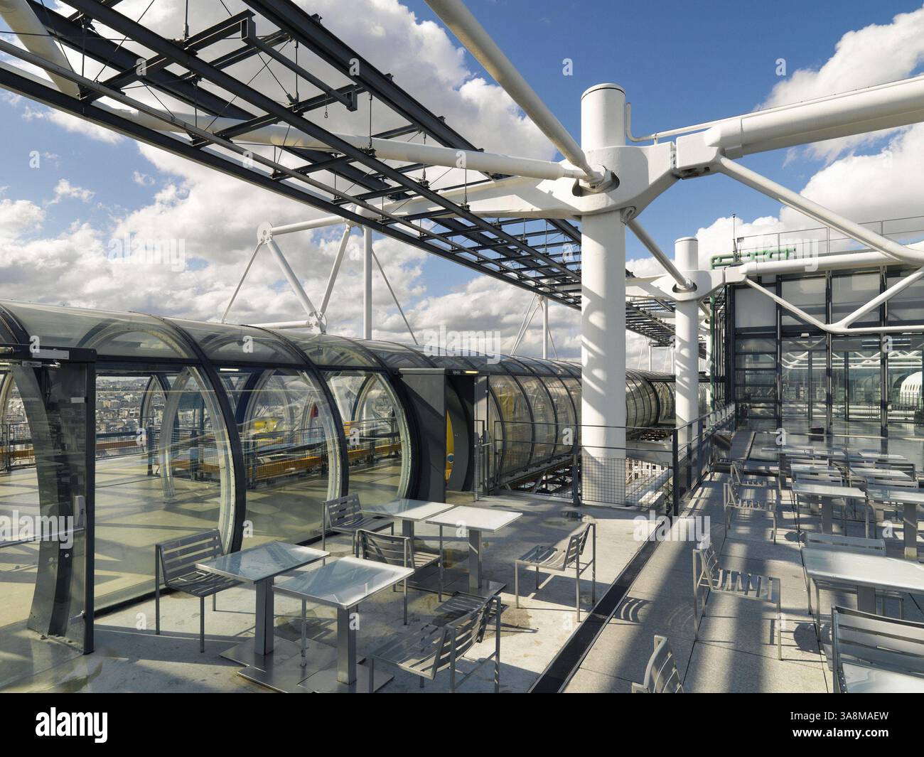 September 29, 2017 - Ove Arup & Partners , Piano Renzo, Rogers Richard ...