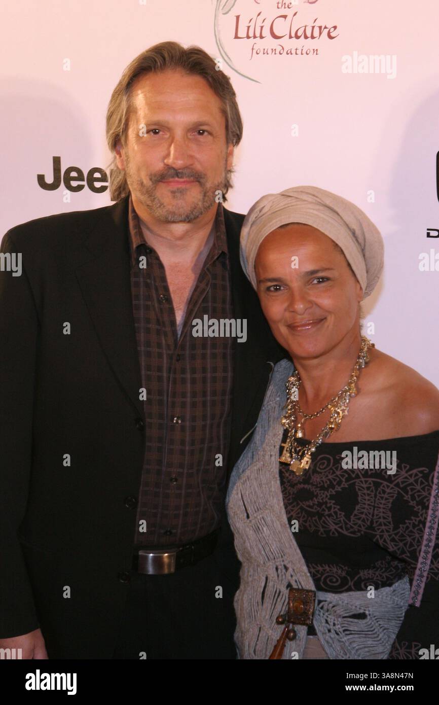 October 16, 2005 - Beverly Hills, California, U.S. - 15 October 2005 ...