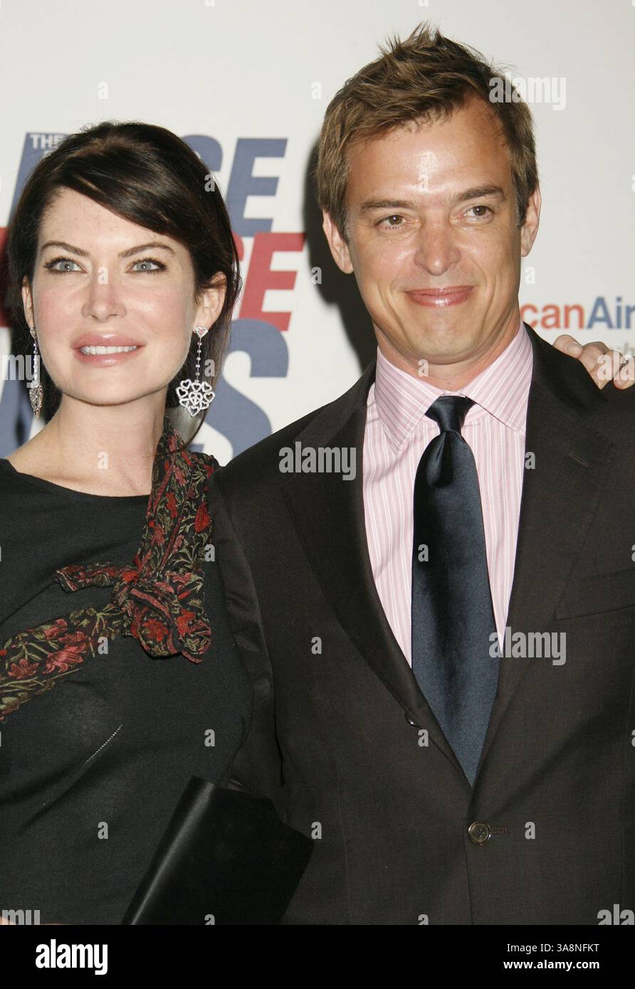 Lara flynn boyle husband donald ray hi-res stock photography and images ...