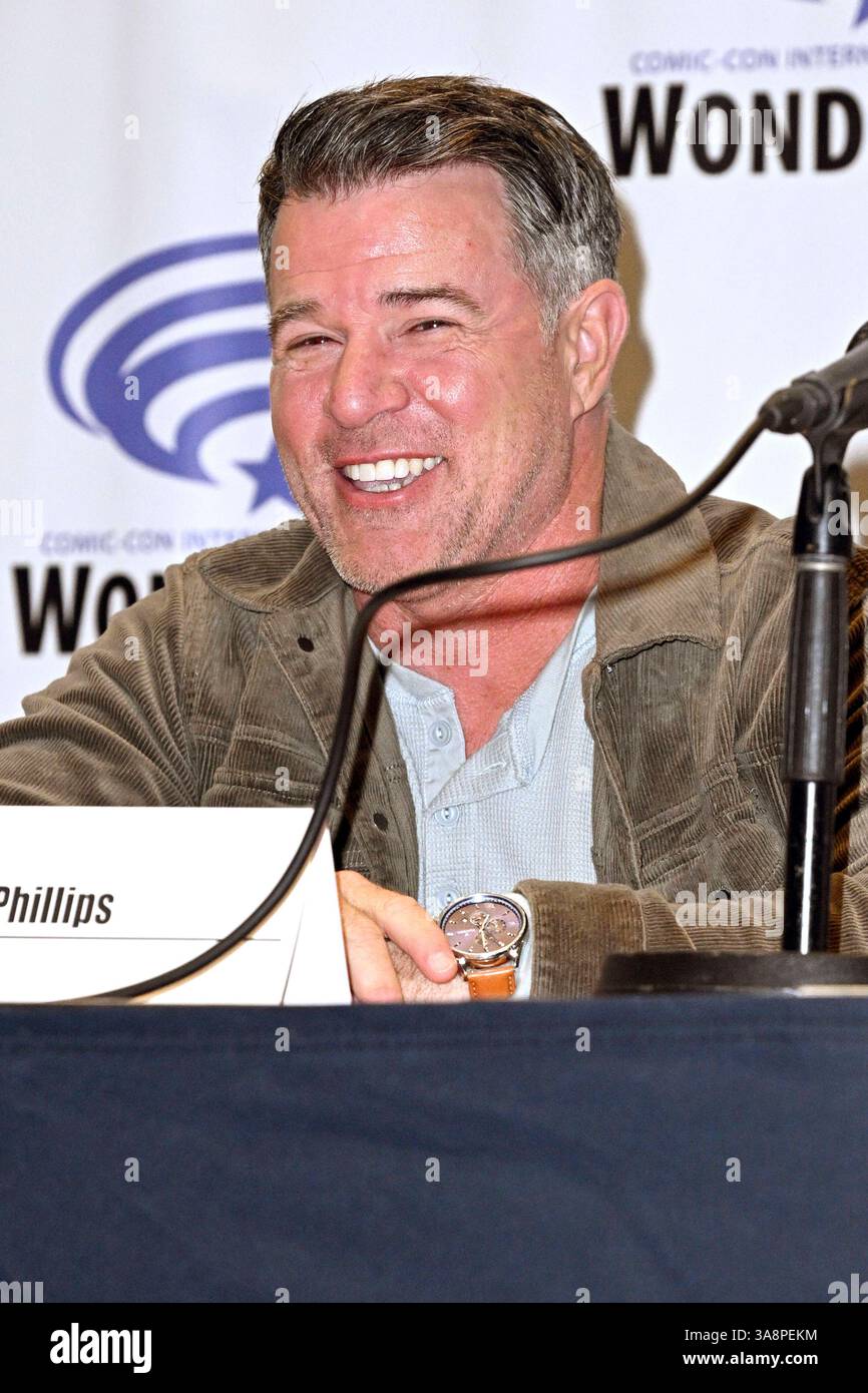 Derek Phillips beim Panel zur Netflix Animationsserie Blood of Zeus auf ...