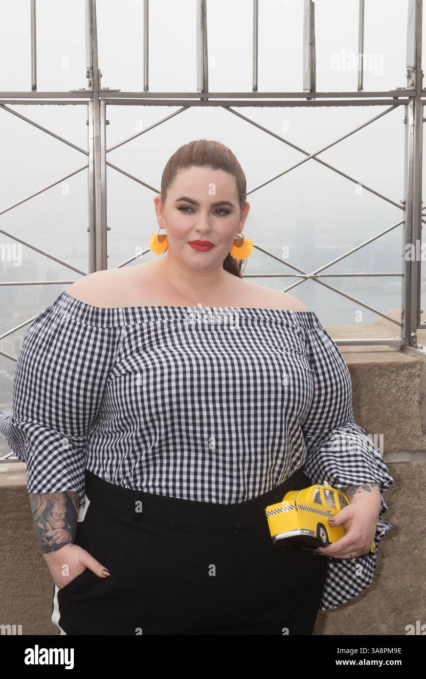 September 18, 2017 - New York, New York, U.S - Plus-size model TESS ...