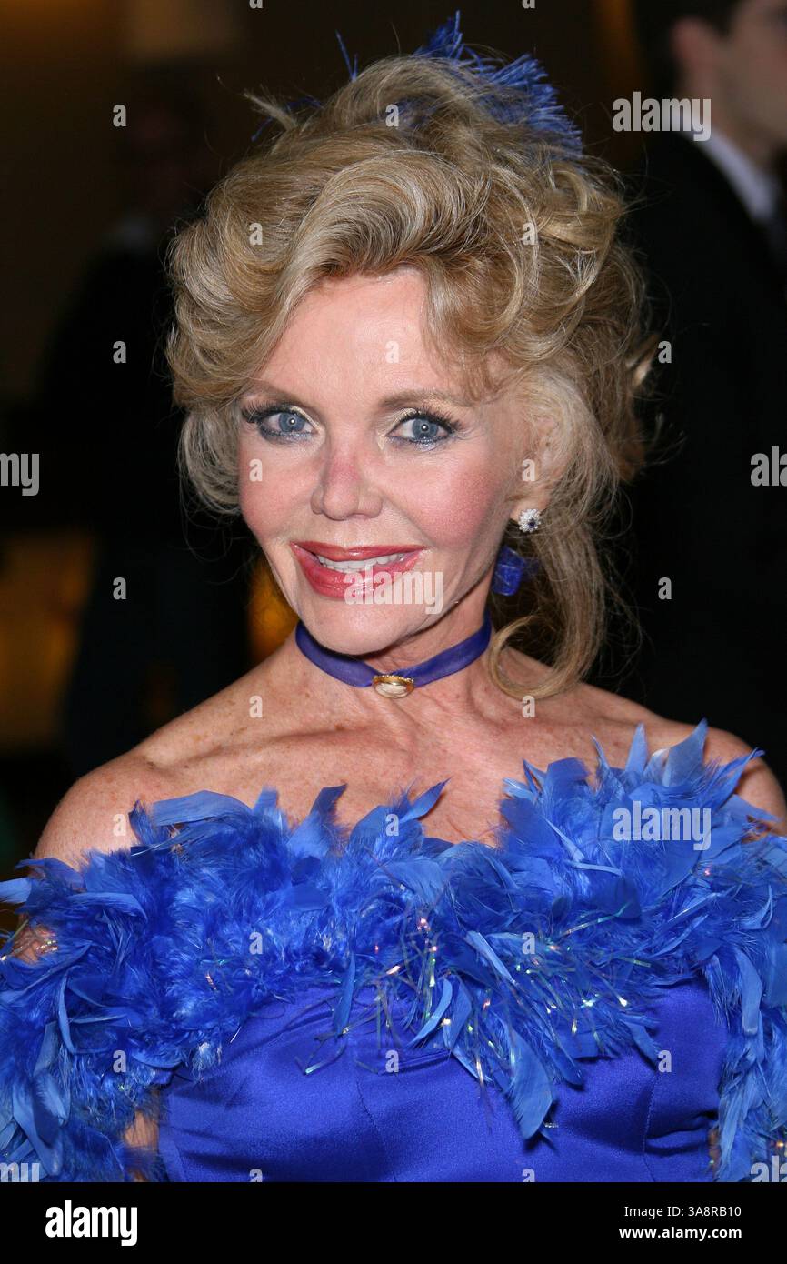 April 9, 2006 - Beverly Hills, California, U.S. - 8 April 2006 ...