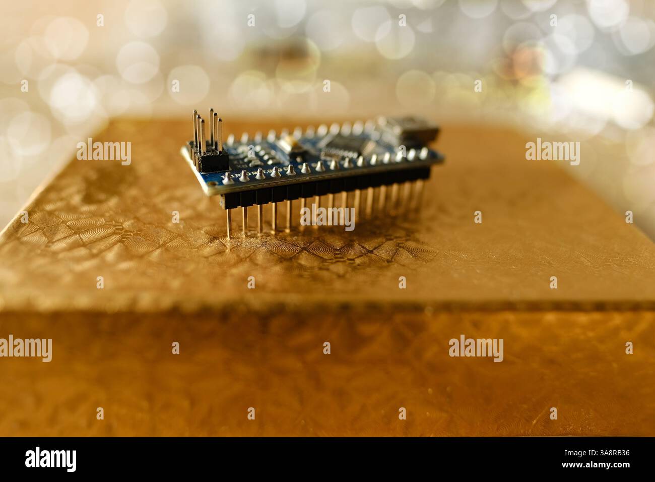 Electronic chip, bug, microcontrollers and circuit connections for electronics DIY projects ...