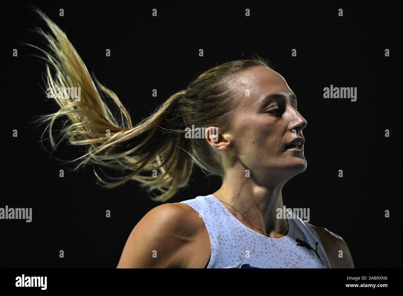 Kristie Edwards celebrates winning the womens 200m final during the ...