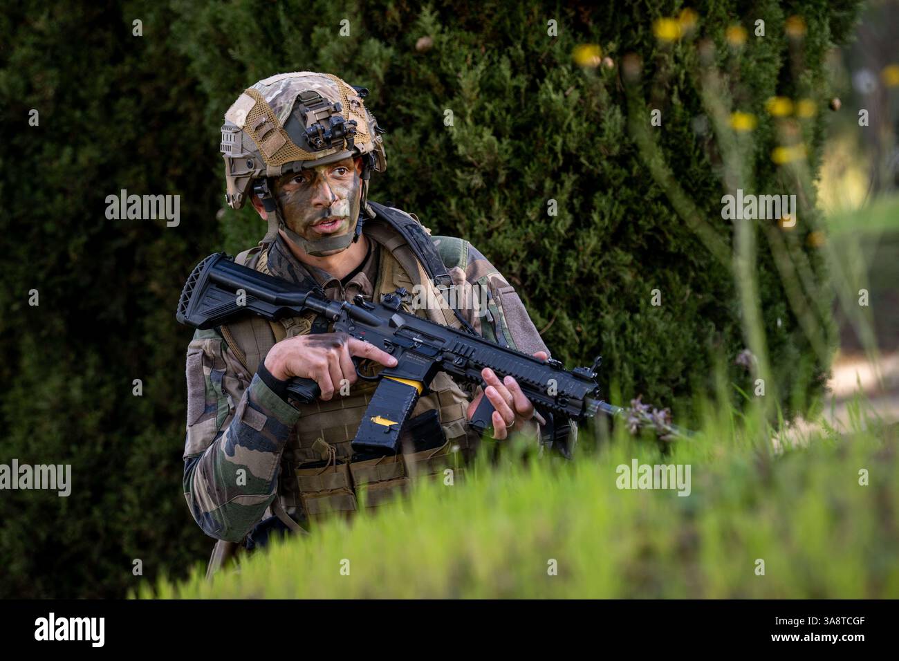 The 21st regiment d'infanterie de marine (21 RIMa) seen in action ...