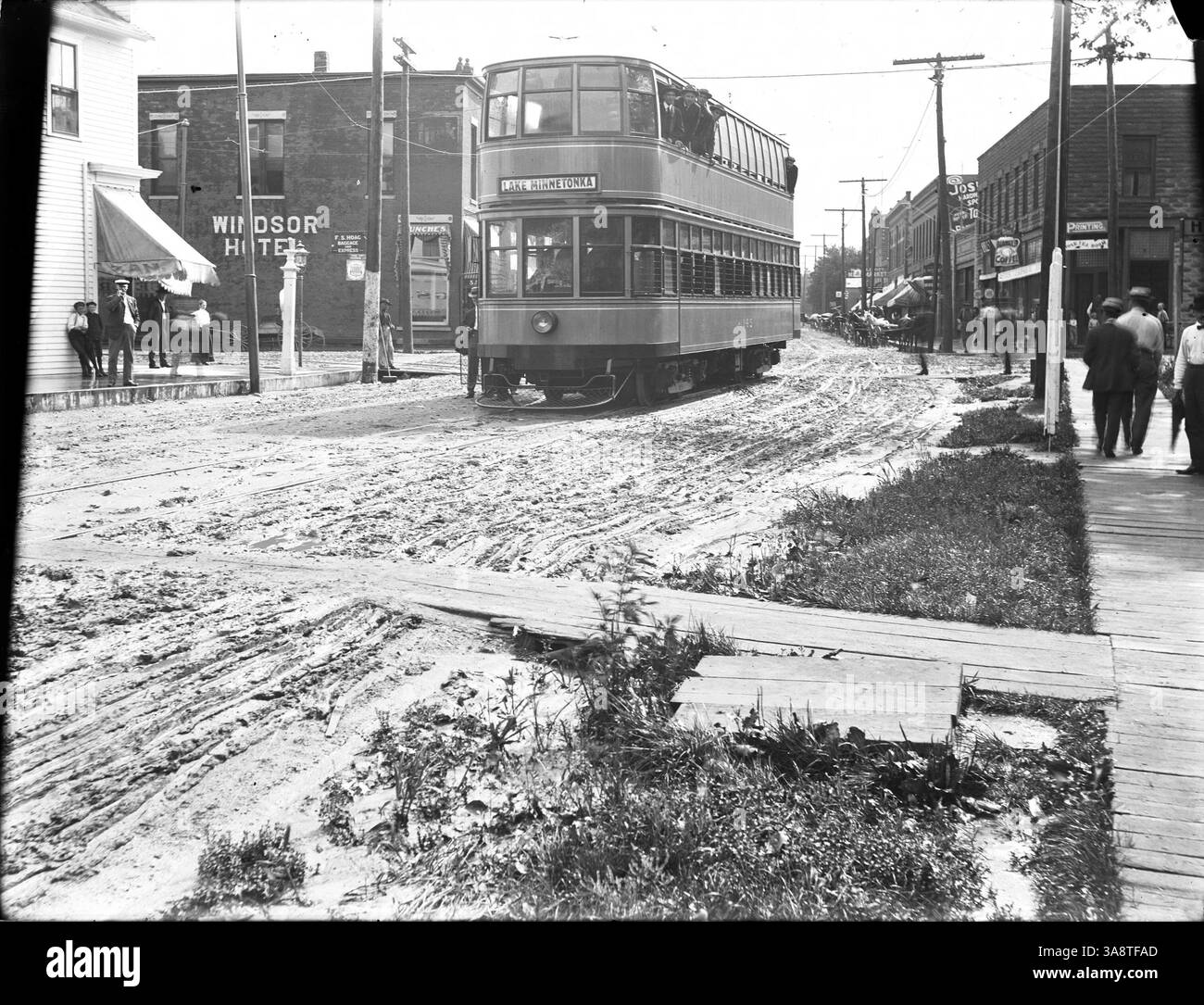 Excelsior trolley hi-res stock photography and images - Alamy
