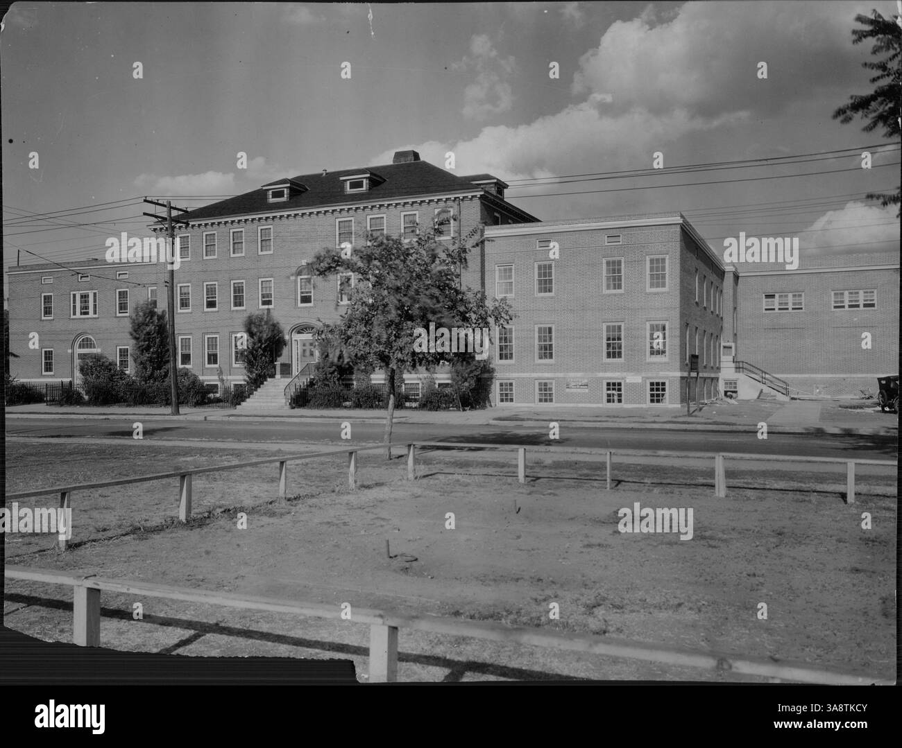 The Northeast Neighborhood House in Minneapolis, shown near completion ...