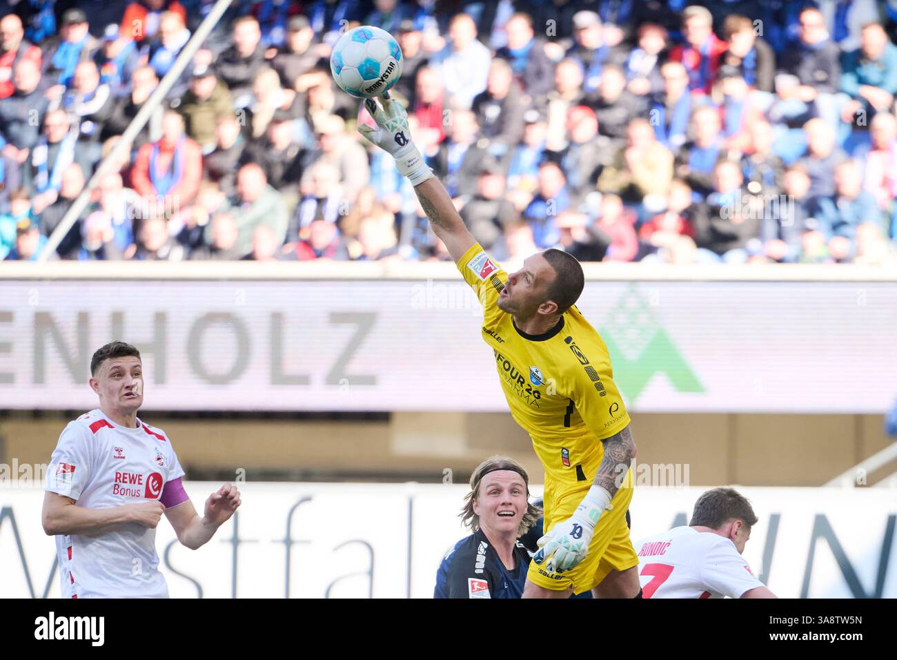 Paderborn, Germany. 29th Mar, 2025. Soccer: Bundesliga 2, SC Paderborn ...