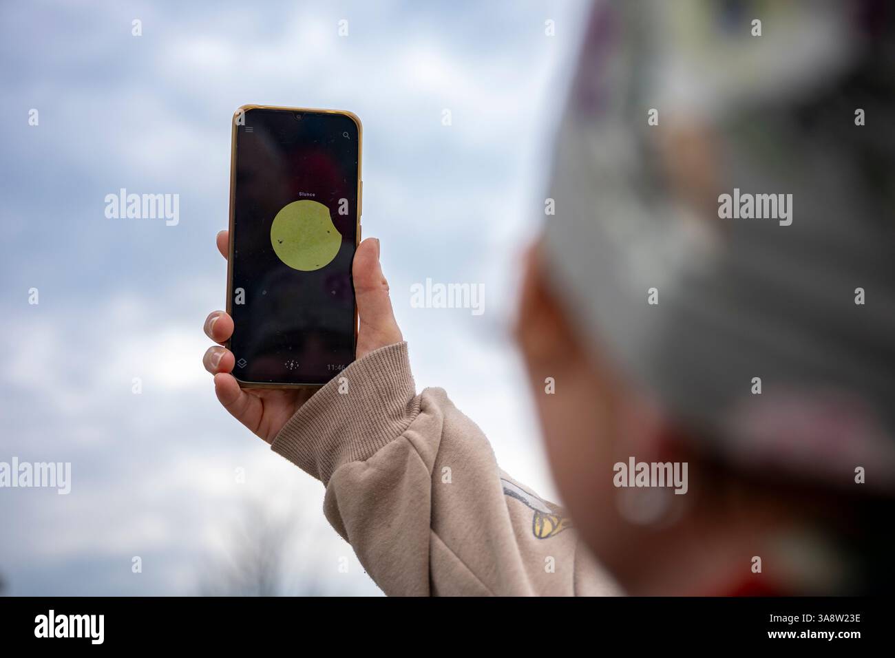 Turnov, Czech Republic. 29th Mar, 2025. A partial solar eclipse in the ...