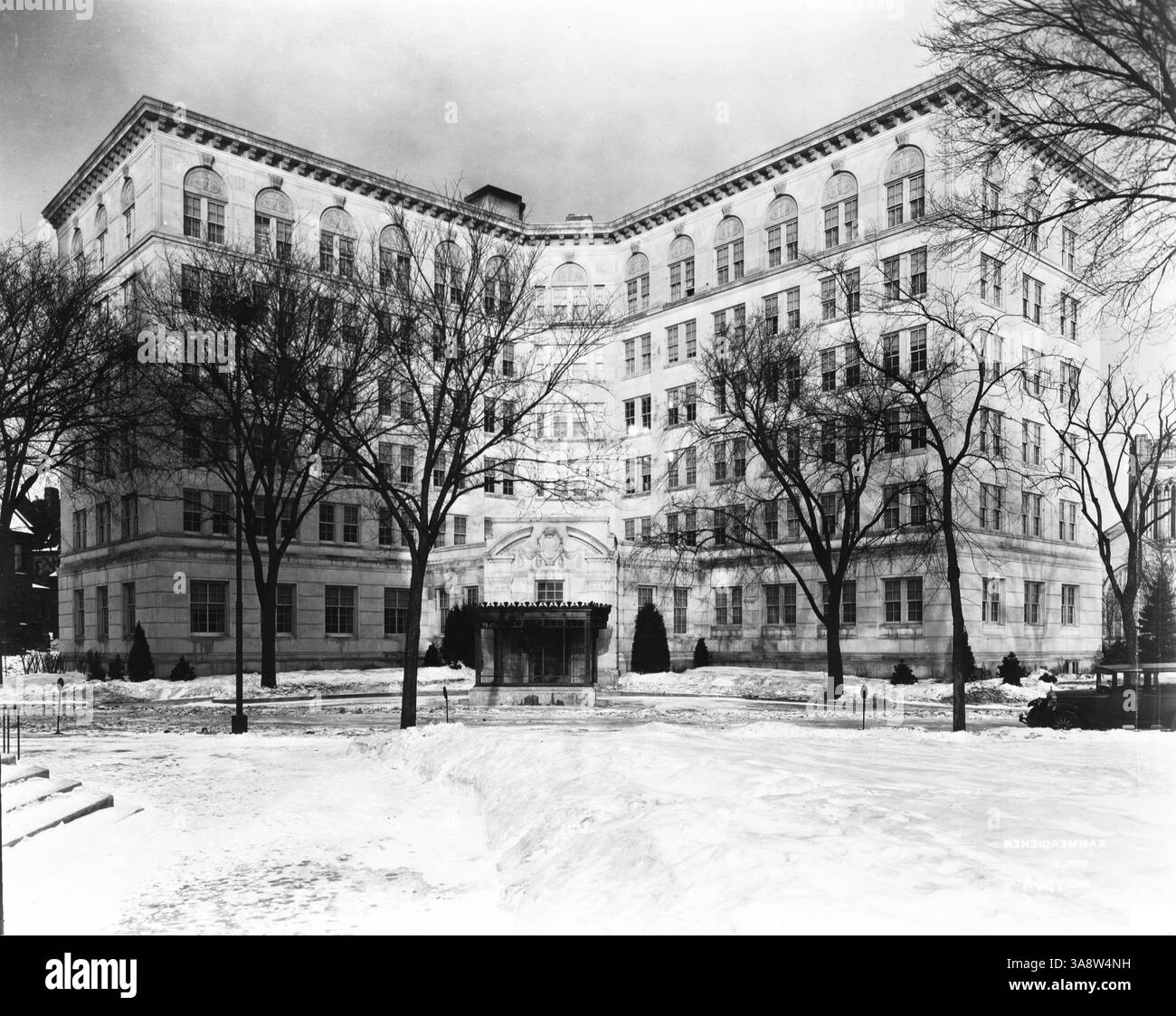 The 510 Groveland Building is a notable structure in Minneapolis, with ...