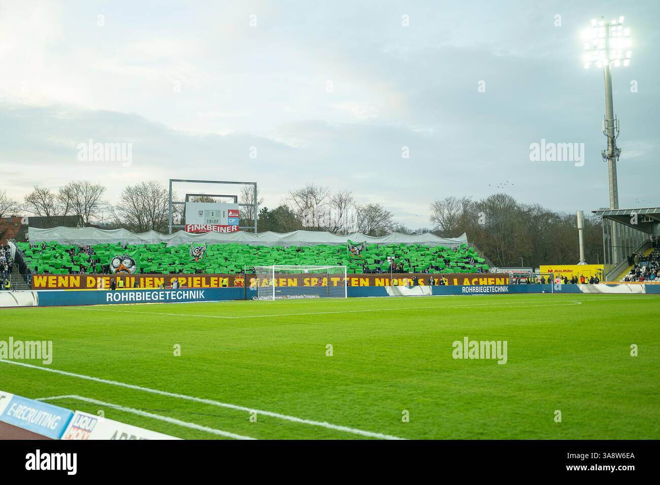 Ulm, Deutschland. 28th Mar, 2025. Transparent, Fanplakat, Banner ...