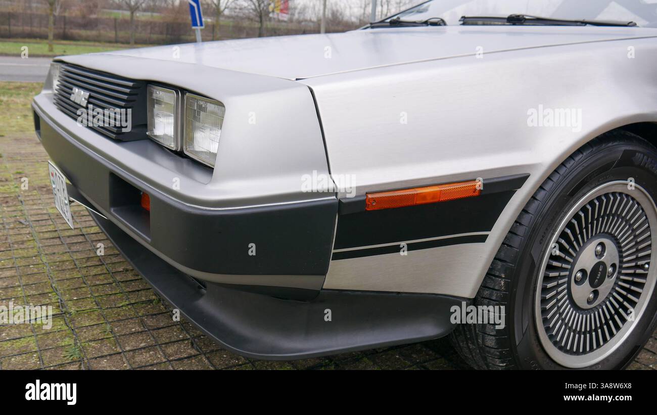 Delorean dmc12 back to the future hi-res stock photography and images ...