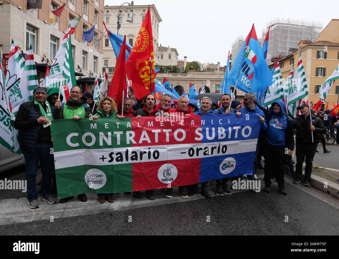 DEMONSTRATION OF METALWORKERS TO ASK FOR THE RENEWAL OF THE WORK ...
