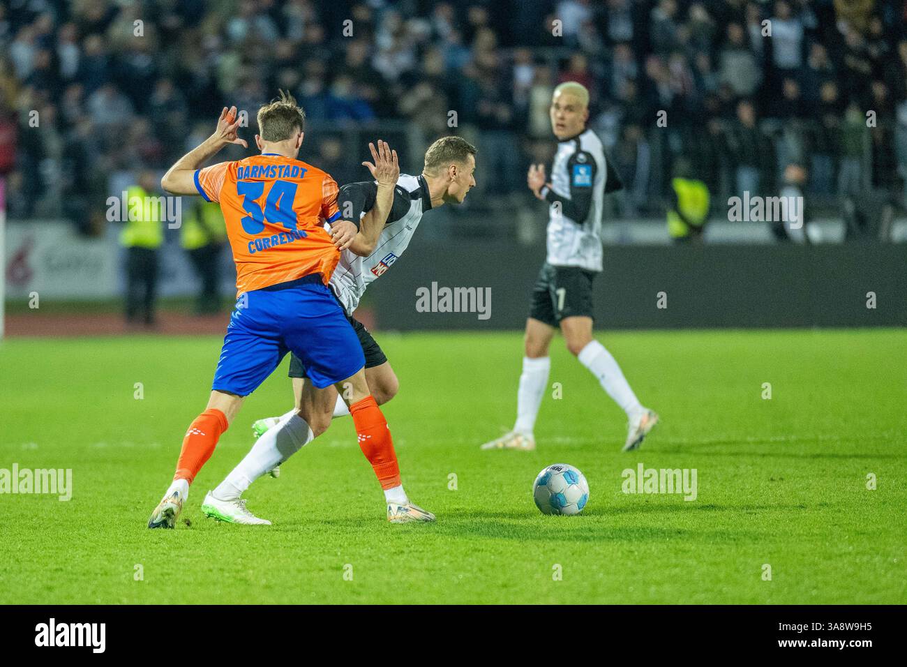 Killian Corredor (SV Darmstadt 98, #34), Denis Dressel (SSV Ulm 1846 ...
