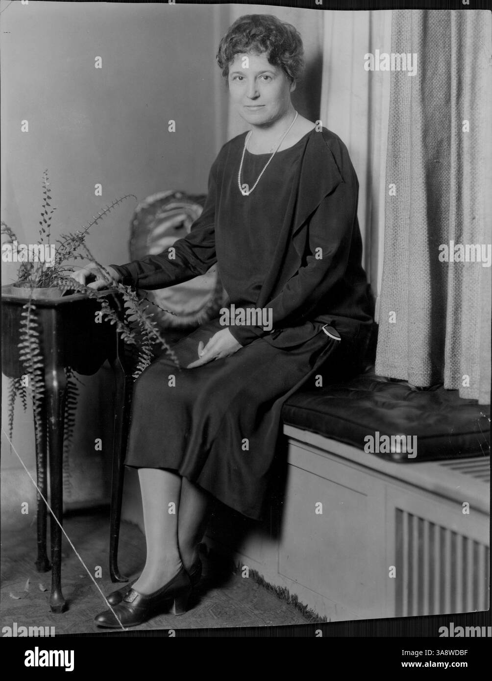 Mrs albert b loye hi-res stock photography and images - Alamy