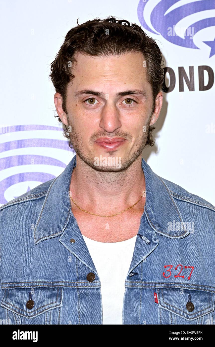 Dannie Hamouie eim Photocall zu 'Legion M: It’s All Happening II' auf ...