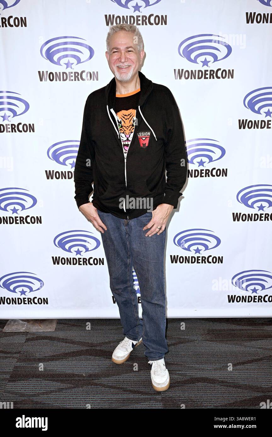David Baxter beim Photocall zu 'Legion M: It’s All Happening II' auf ...