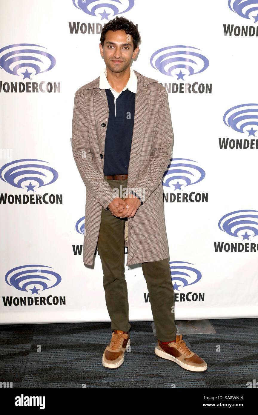 Karan Soni auf der WonderCon 2025 im Anaheim Convention Center. Anaheim ...