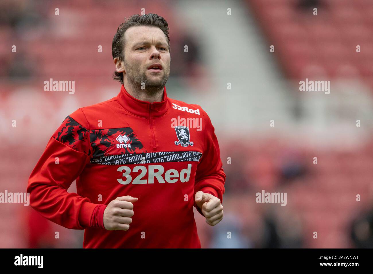Middlesbrough's Jonathan Howson warms up prior to the Sky Bet ...