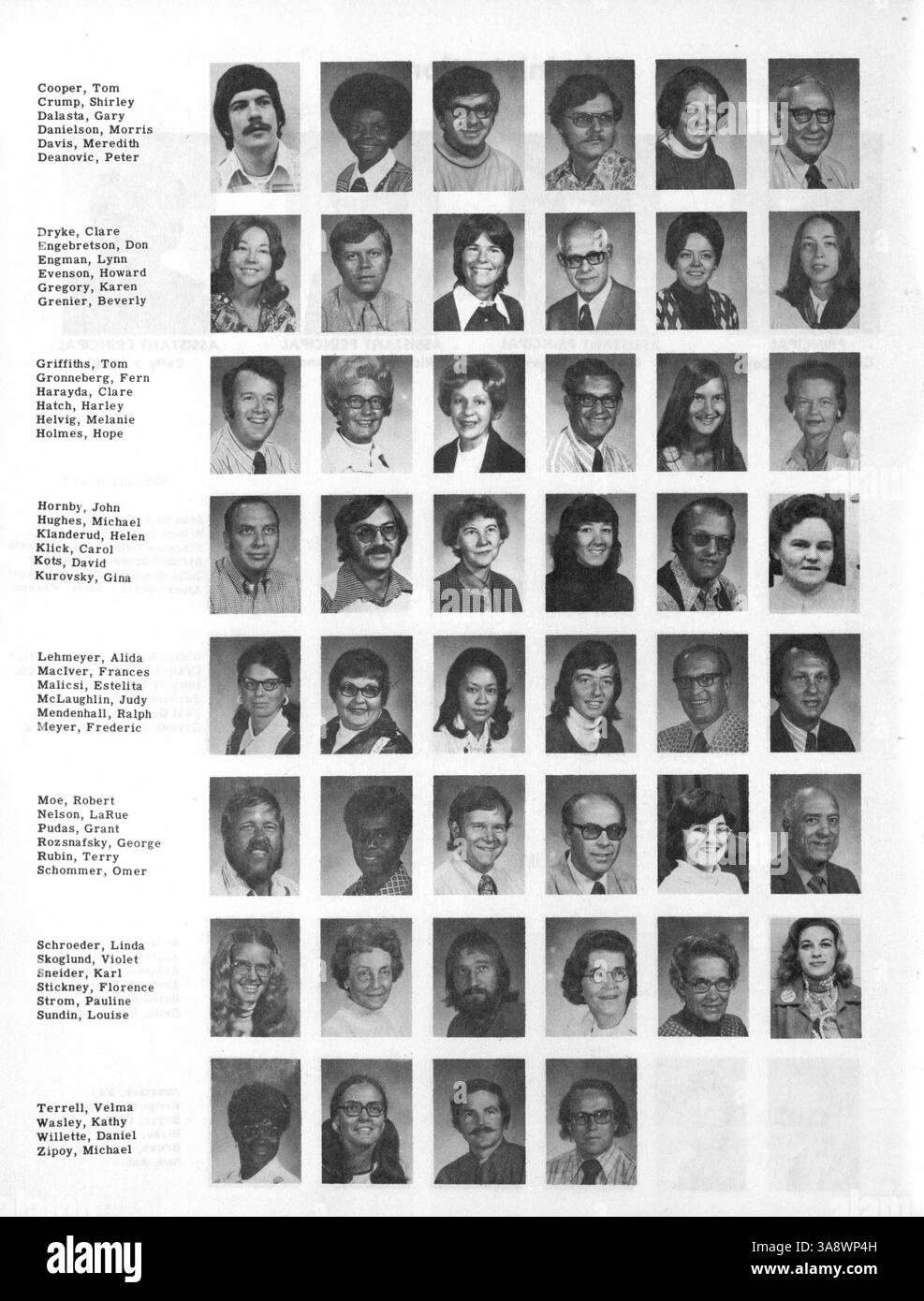 The 1974 edition of ramsey junior high schools yearbook capture hi-res stock photography and ...