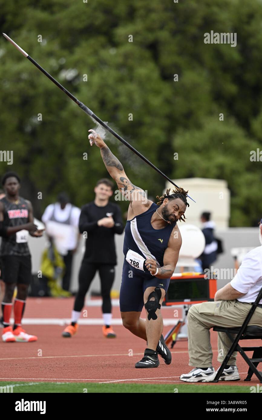 Heaving the javelin hi-res stock photography and images - Alamy