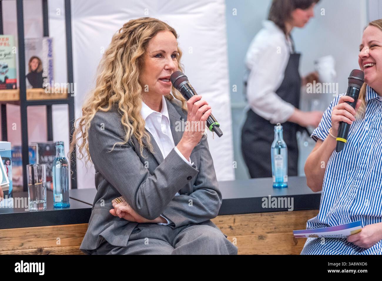 Hier die deutsche TV Moderatorin Punkt 12, RTL Katja Burkard Leipziger ...