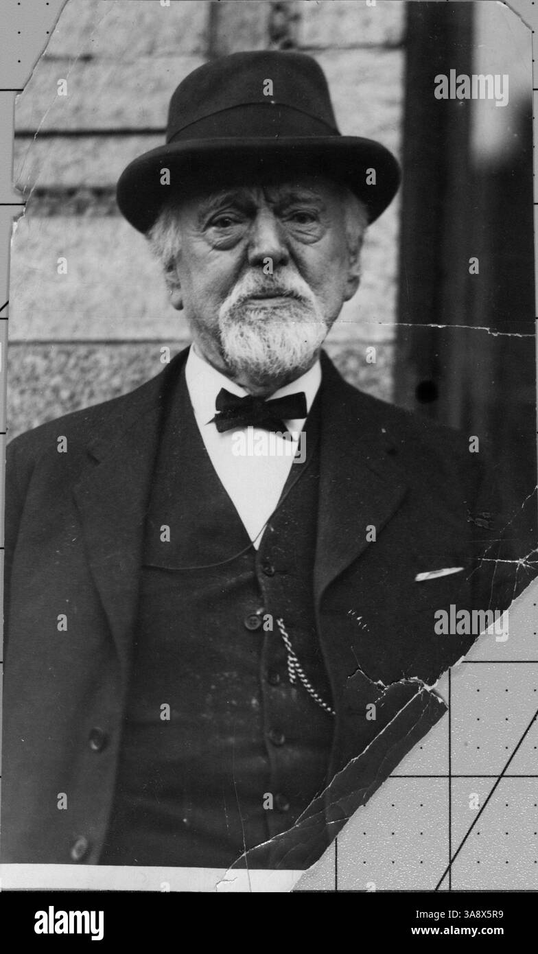 John emery andrus hi-res stock photography and images - Alamy