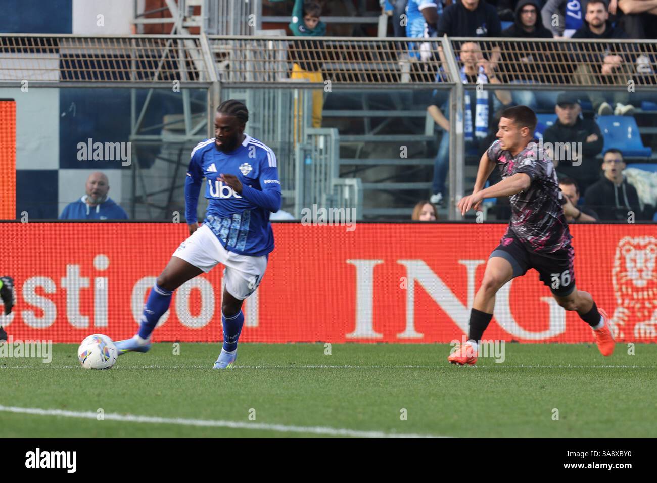 ComoÕs Como 1907's Jonathan Ikone in action during the Serie A Enilive ...