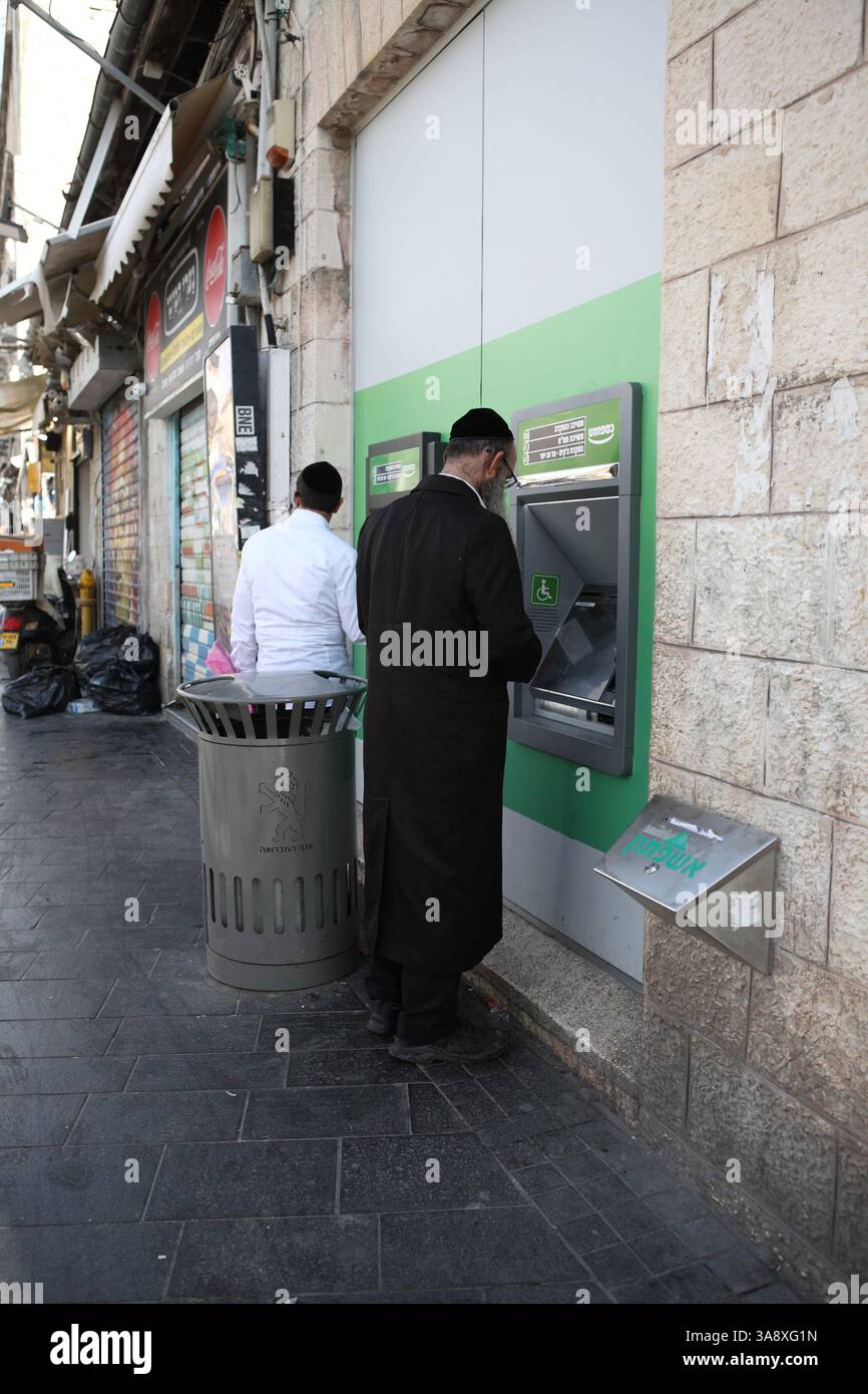 Financial trensection hi-res stock photography and images - Alamy