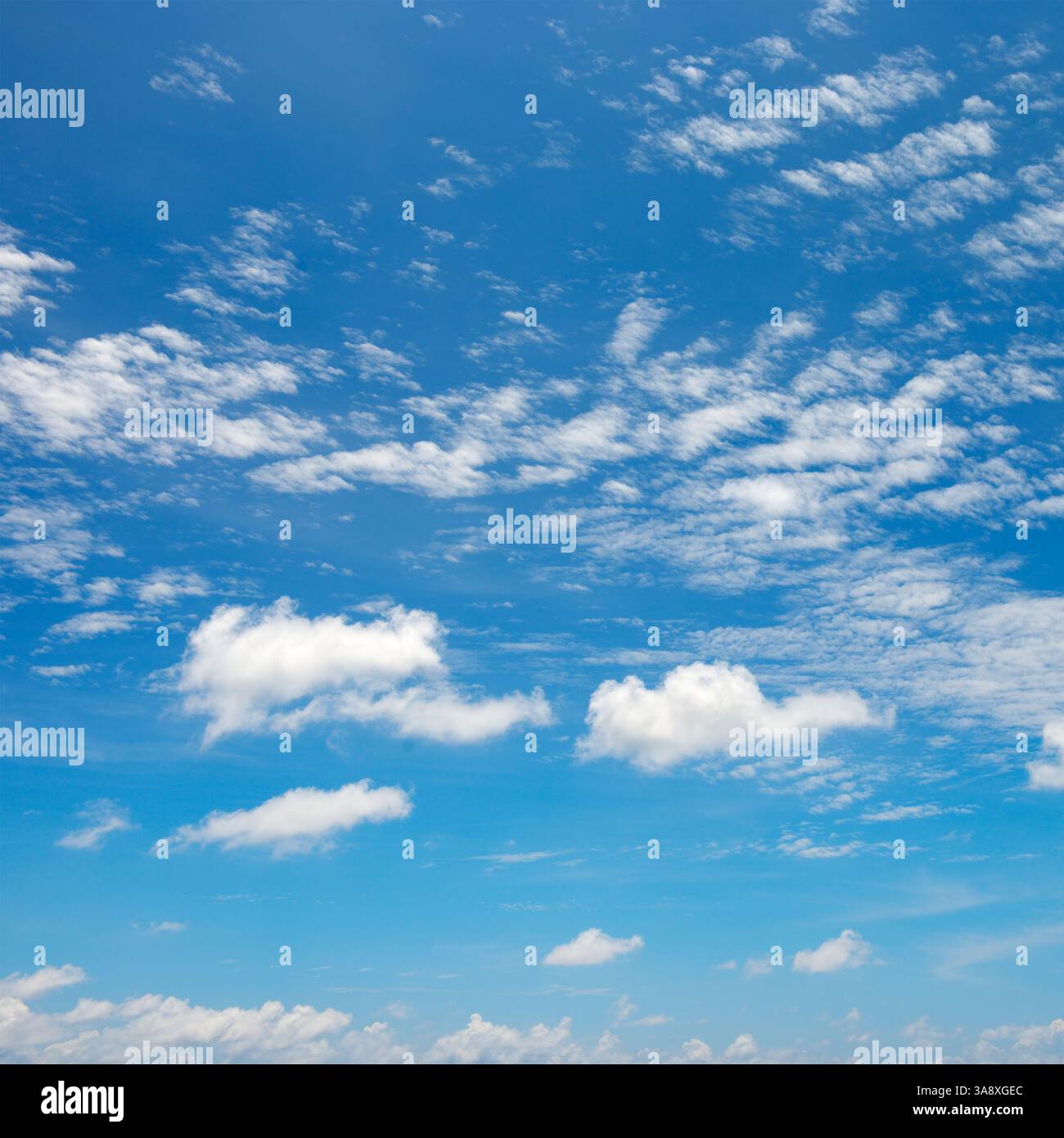 Light blue sky and white cloud hi-res stock photography and images - Alamy