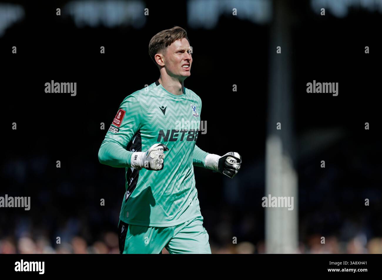 London, UK. 29th Mar, 2025. Craven Cottage, March 29th 2025: Goalkeeper ...