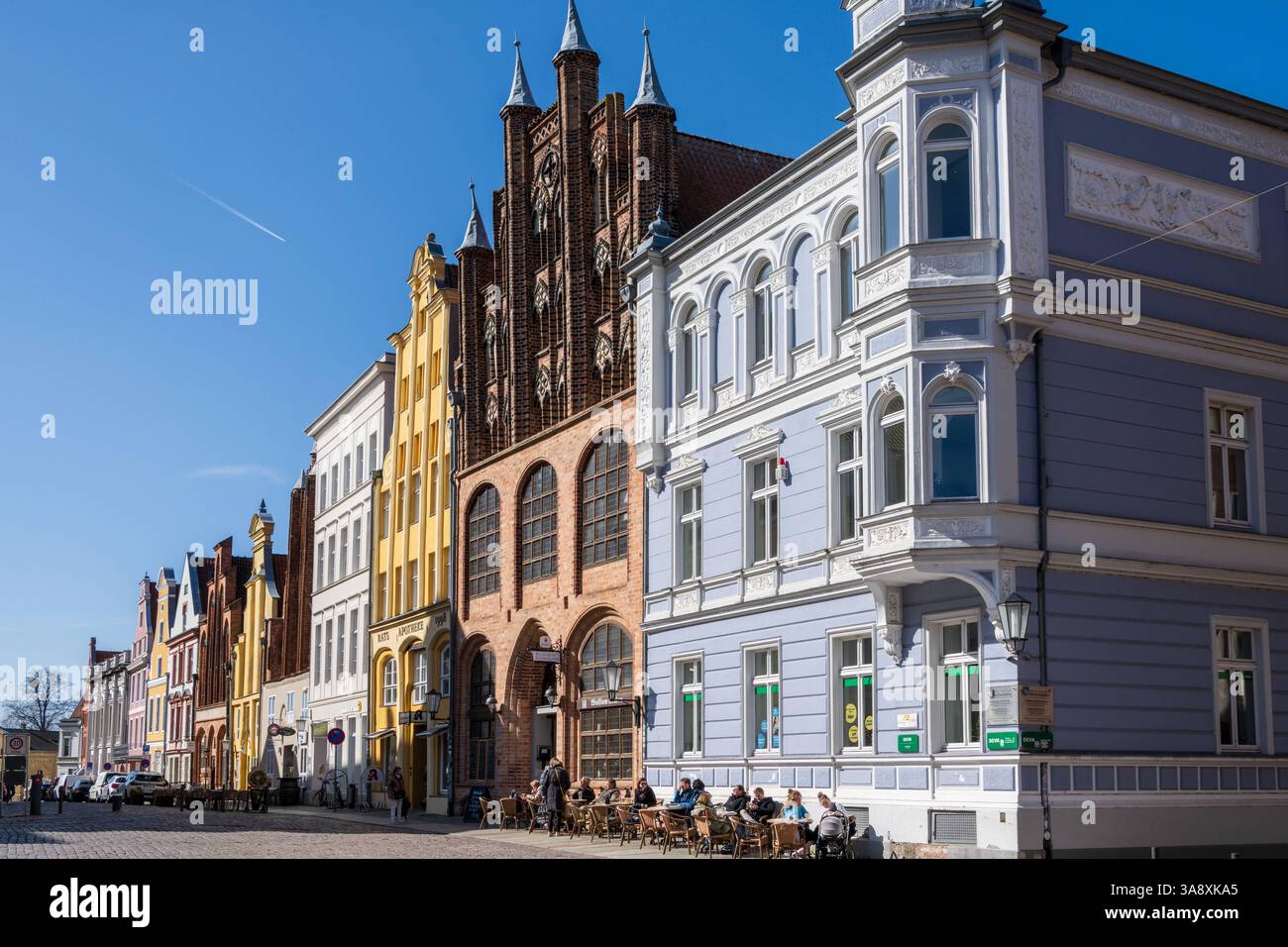 Historische Gebäude in der Altstadt der Hansestadt Stralsund ...