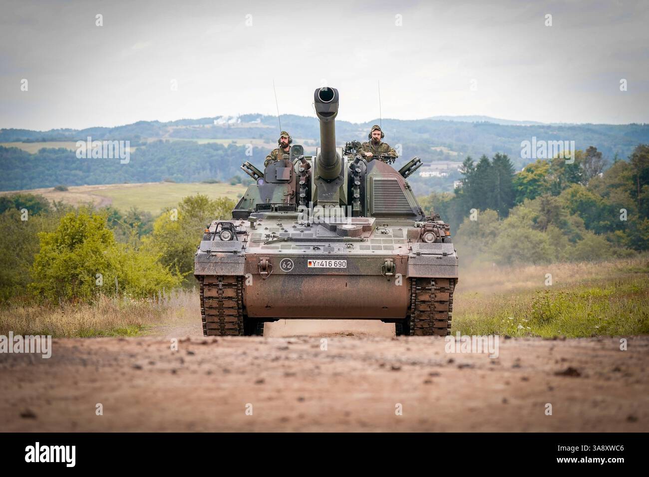 Deutschland, Europa, Bundeswehr, Panzerhaubitze 2000, militärisches ...