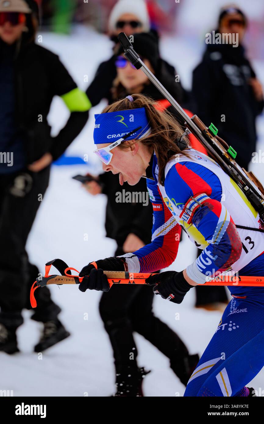 Les Saisies, France. 29th Mar, 2025. Les Saisies, France Justine Braisaz-Bouchet in action ...