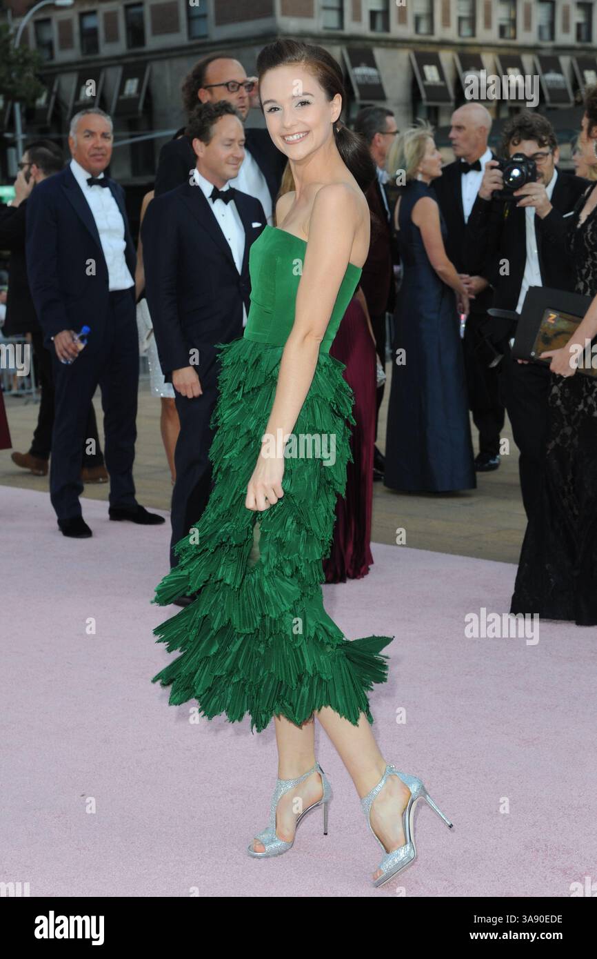 September 28, 2017 - New York, New York, US - LAUREN LOVETTE attending ...