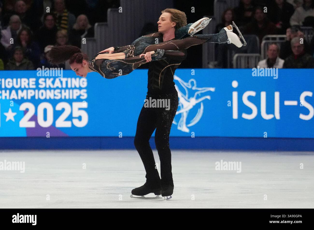 Diana Davis and Gleb Smolkin, of Georgia, perform during the ice dance ...