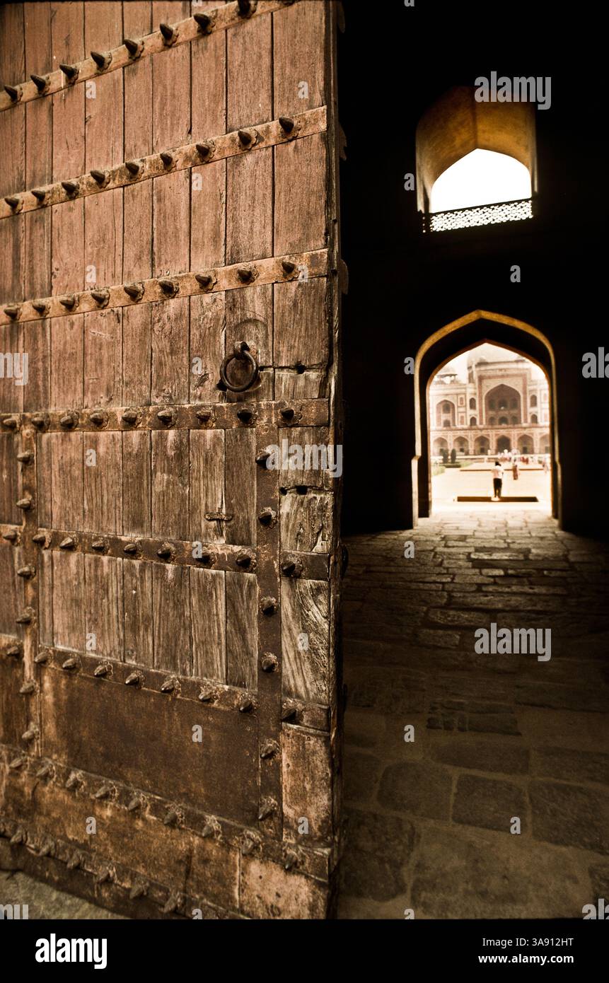 Humayun's Tomb interior - built 1570 - India's first great Mughal ...