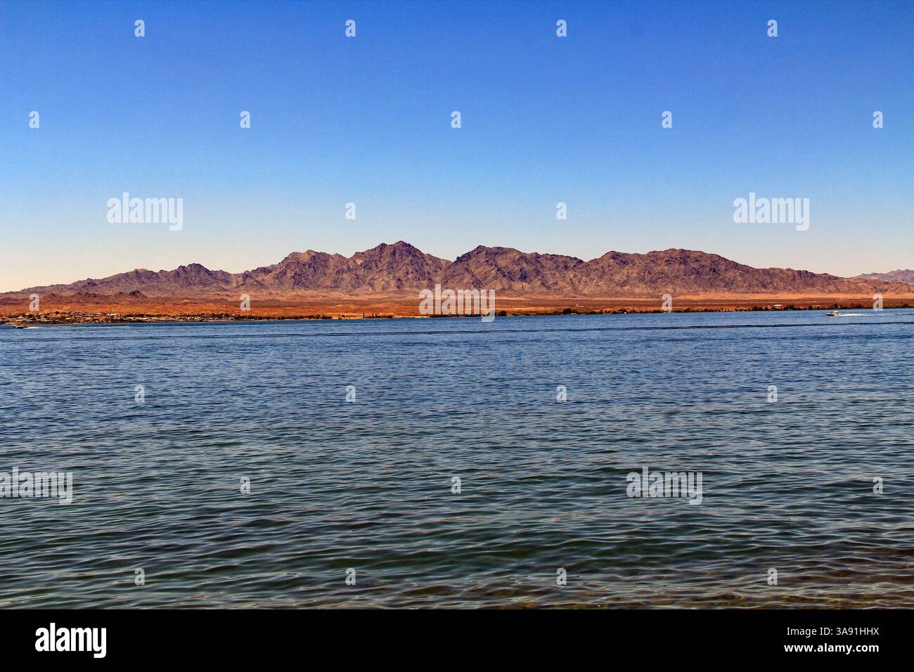 California Mountains Across Lake Havasu in Lake Havasu State Park, Lake ...