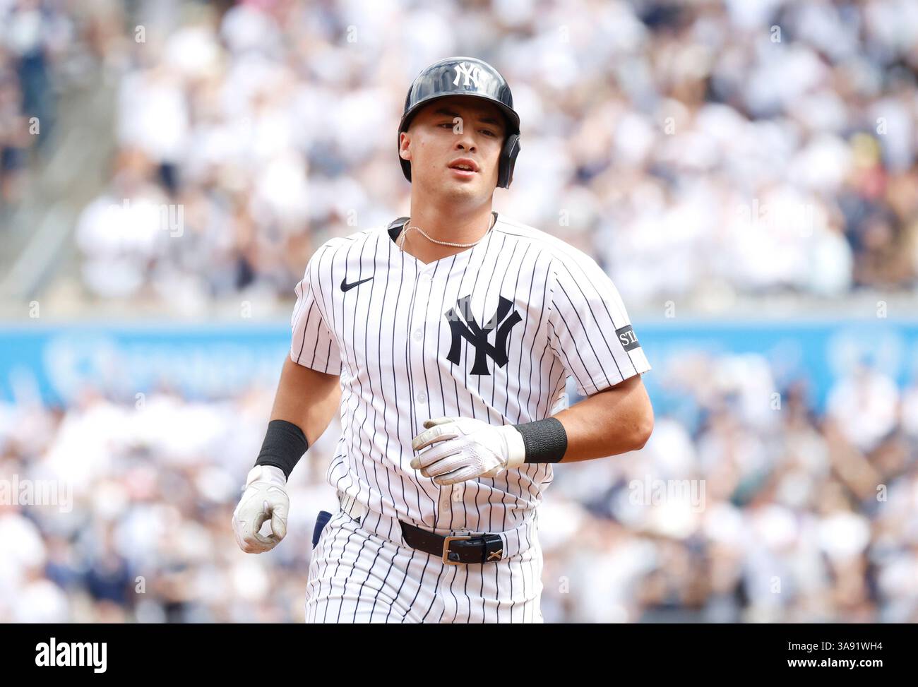 Bronx, United States. 29th Mar, 2025. New York Yankees Anthony Volpe ...