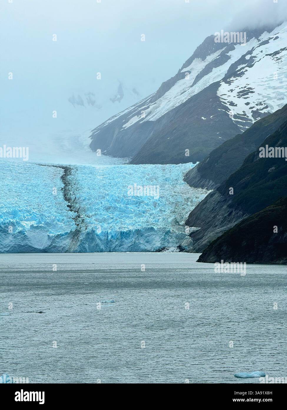 Glacierflow hi-res stock photography and images - Alamy
