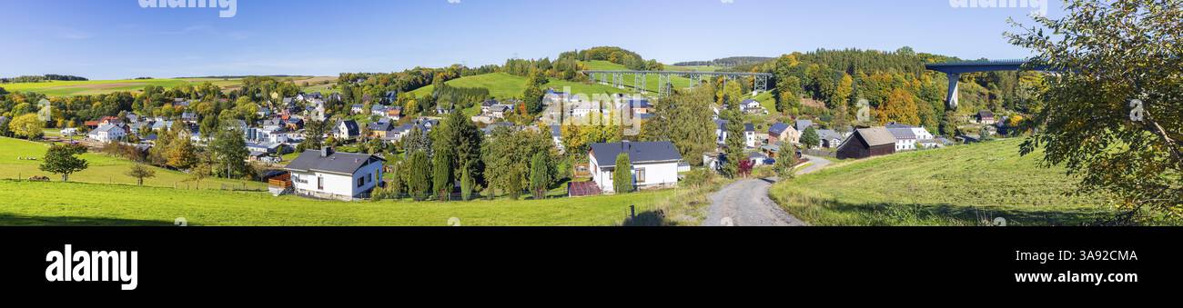 Panoramic view metal bridge hi-res stock photography and images - Alamy