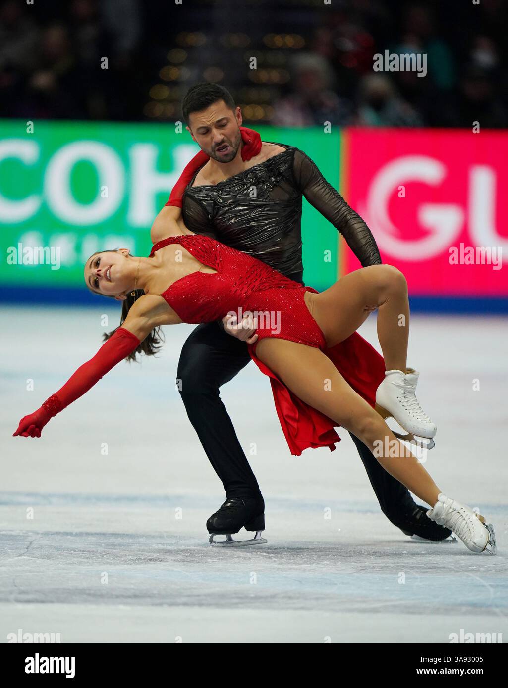 Lilah Fear and Lewis Gibson of Great Britain perform in the Ice Dance ...