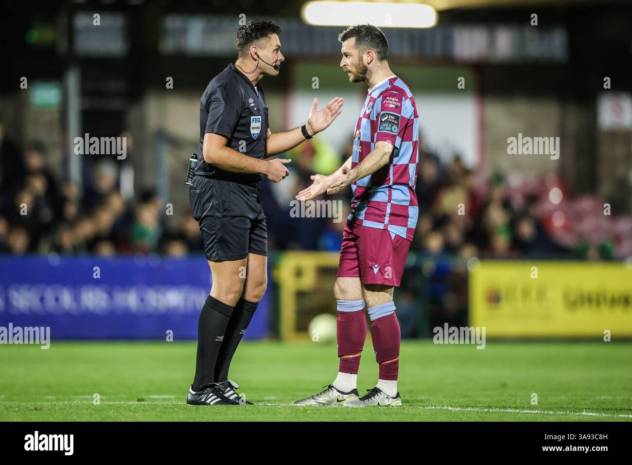 Rob hennessy hi-res stock photography and images - Alamy